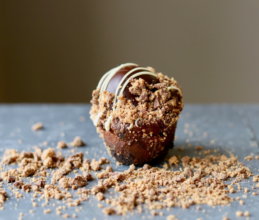 Peanut Butter Fudge Bomb - Desserts Etc.